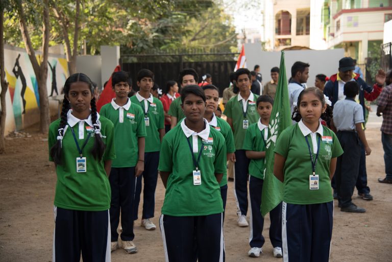 6 reasons why it is important to wear uniforms in school